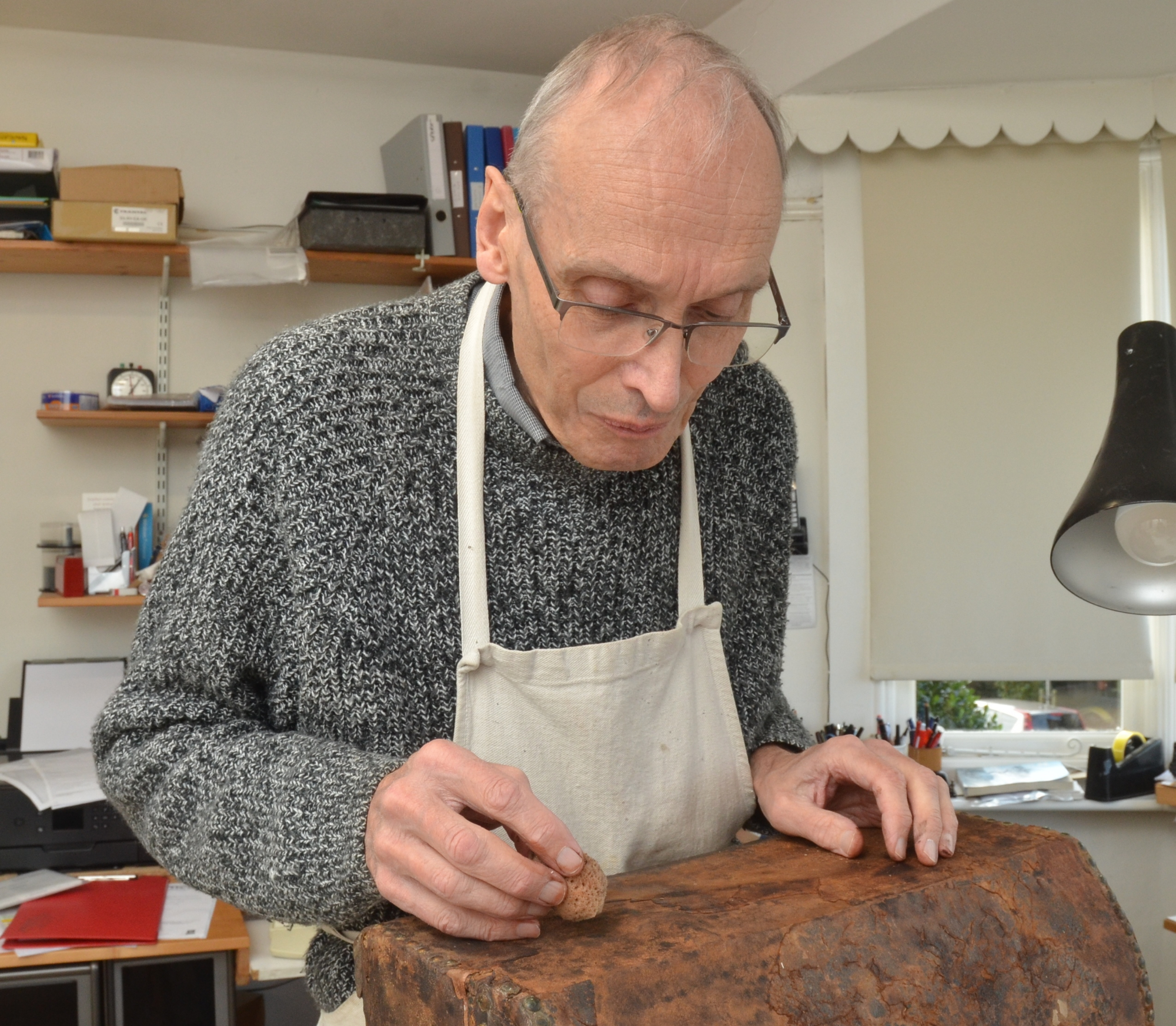 Practical Leather Conservation :: SRAL